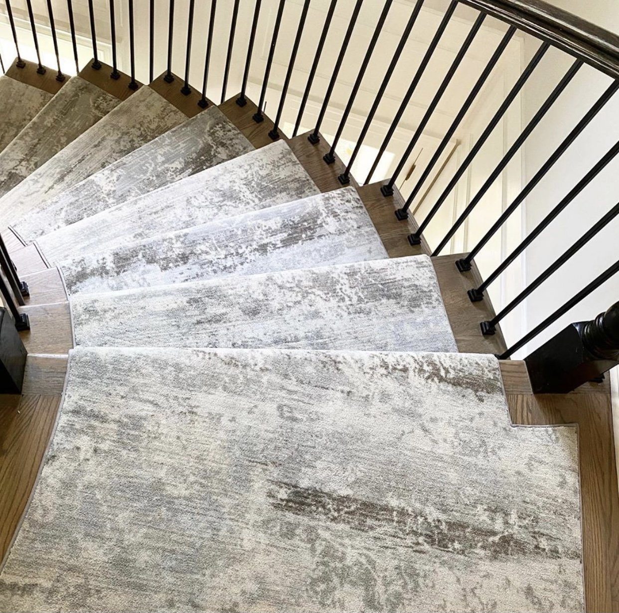 Cloud Bank Stair Runner / Broadloom – Tapis Rugs & Carpet